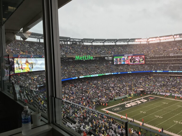 My New York Jets VIP Experience at MetLife Stadium - MommysBusy.com